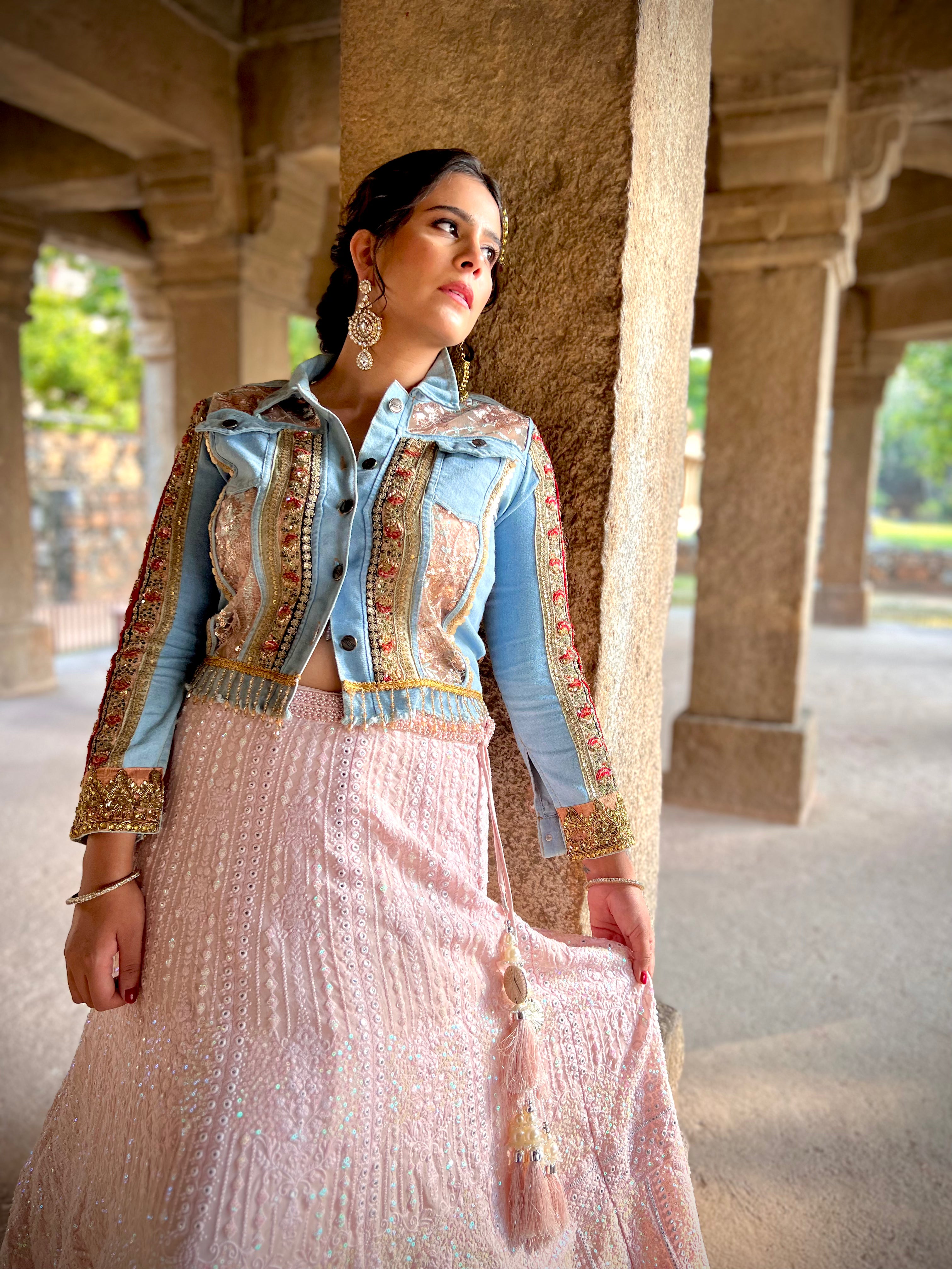 Lucknow 'Mubarak Begum' Jacket – Fanaan